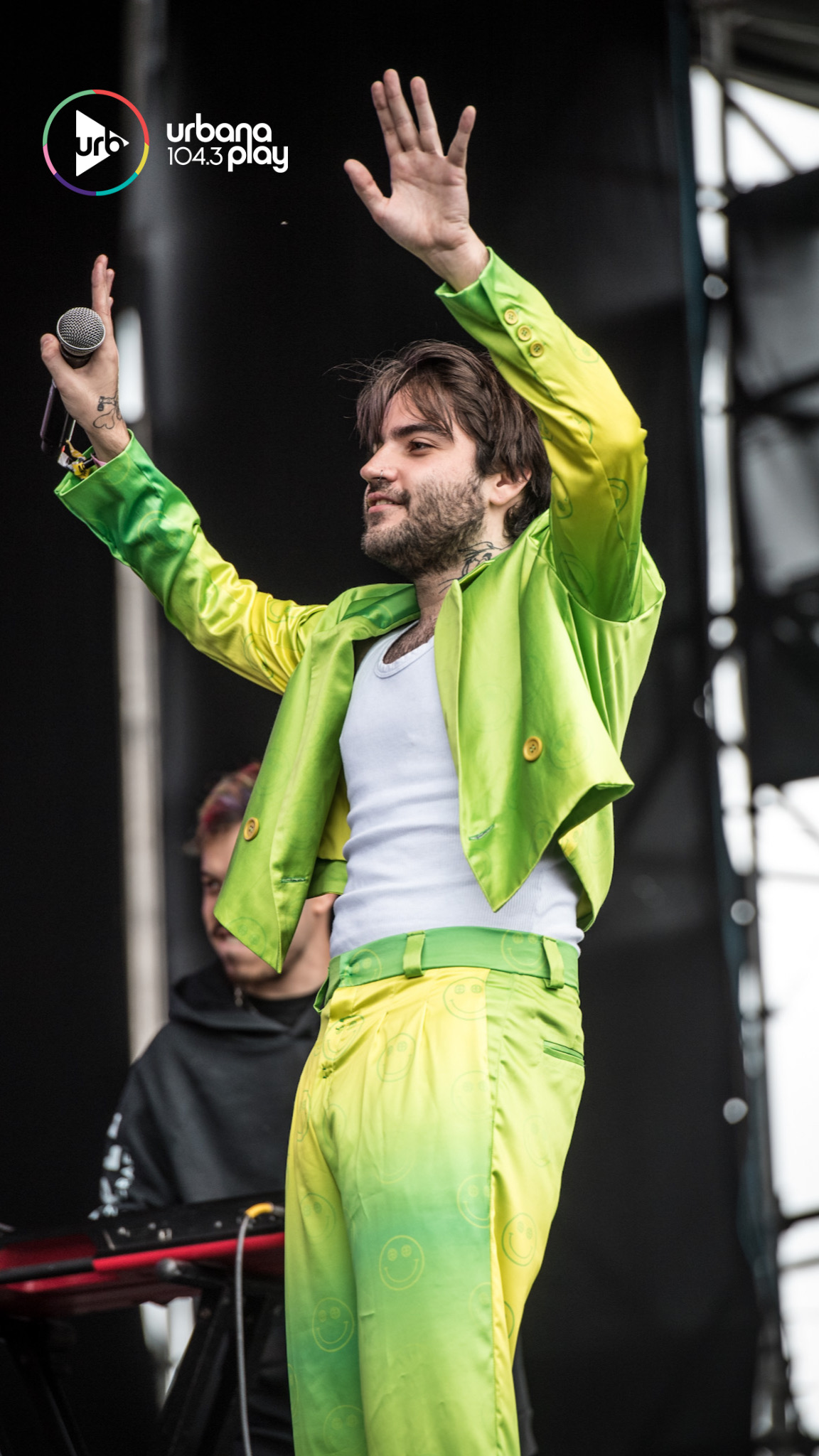 ¡Axel Fiks pasó por #Perros2022! - Urbana Play 104.3