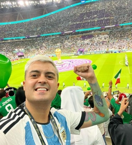 Markito Navaja desde Qatar y el mundial de streamers | Ari Hergott en #Perros2022 - Urbana Play ...