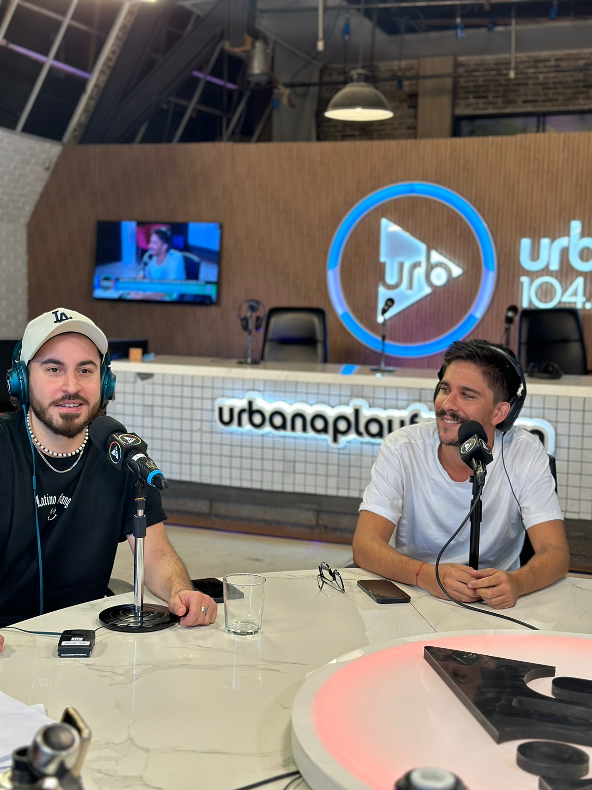 Bauti Lena e Imanol Rodriguez hablan de la obra que estrenaron ...