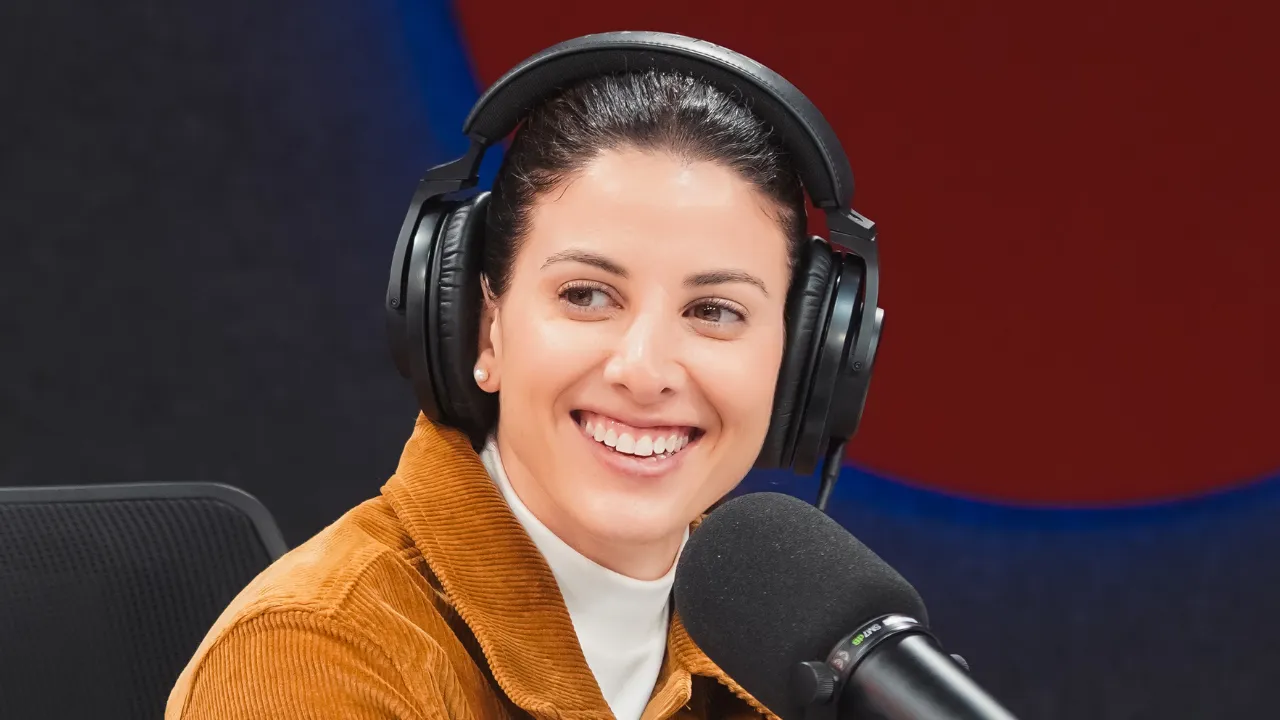 Sofía Contreras: "DECIDIR ES LA PARTE FÁCIL" - Urbana Play 104.3